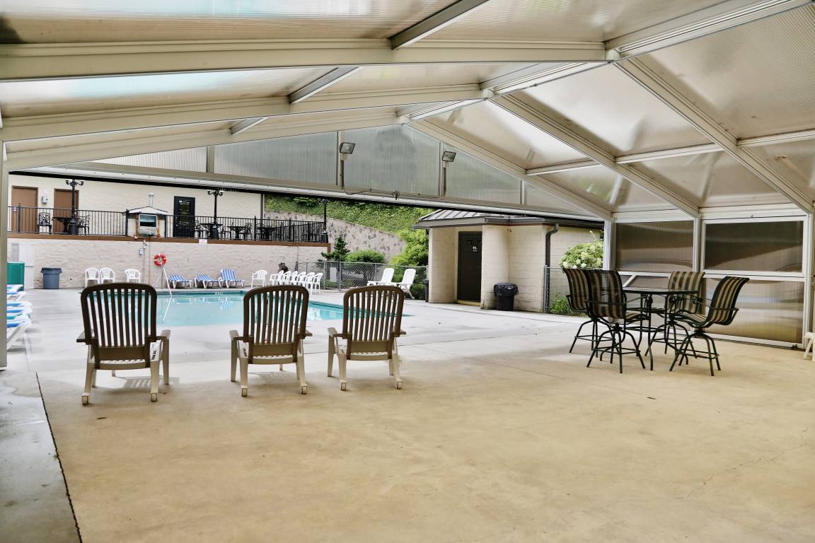 Chalet ∙ 1 Bedroom ∙ 4 Guests - Tennessee