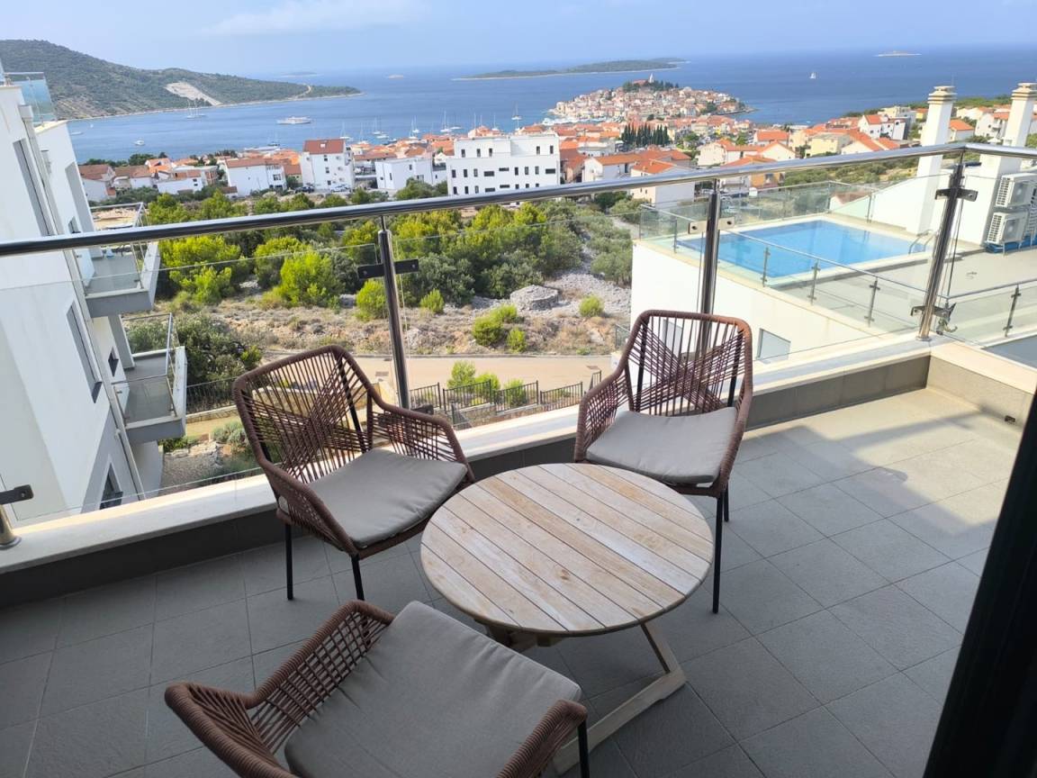 68 M² Apartment ∙ 3 Bedrooms ∙ 7 Guests - Primošten