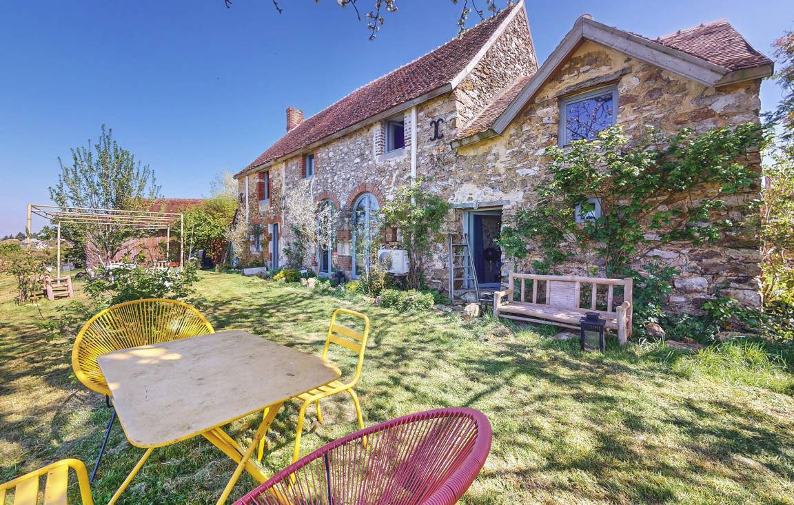 185 M² House ∙ 3 Bedrooms ∙ 6 Guests - La Ferté-Bernard