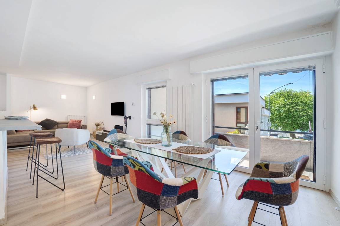 95 M² Appartement ∙ 2 Chambres ∙ 6 Personnes - Stresa