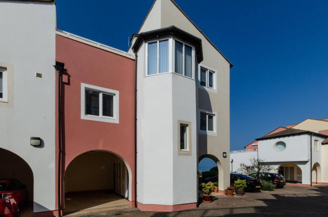 Apartment ∙ 2 Bedrooms ∙ 4 Guests - Swanage