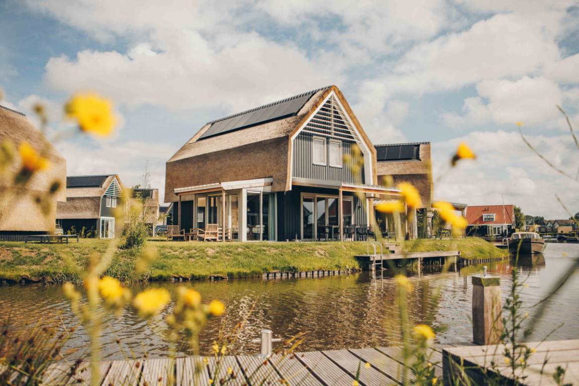 150 M² House ∙ 4 Bedrooms ∙ 8 Guests - Friesland