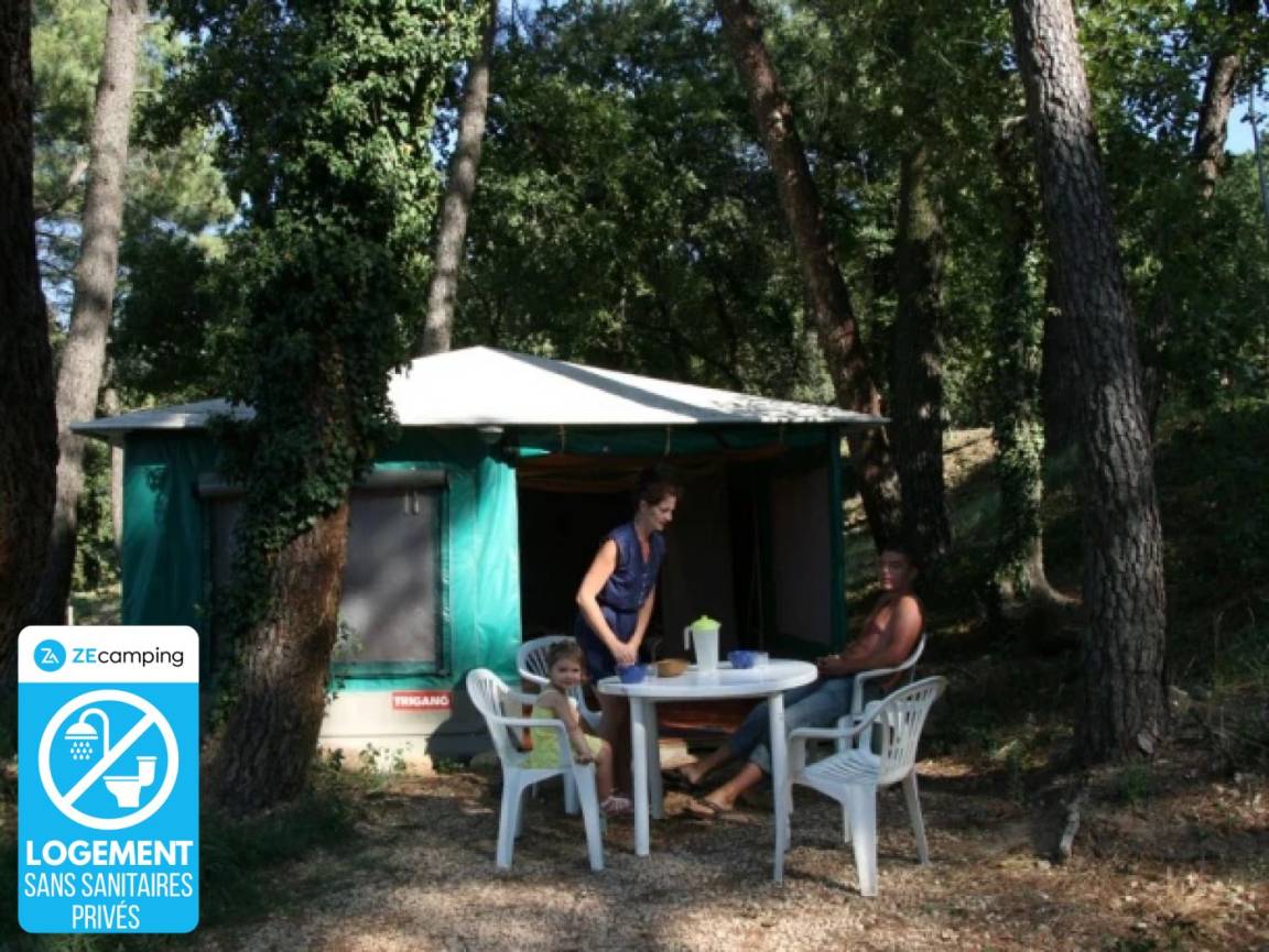 16 M² Camping ∙ 2 Chambres ∙ 4 Personnes - Mornas