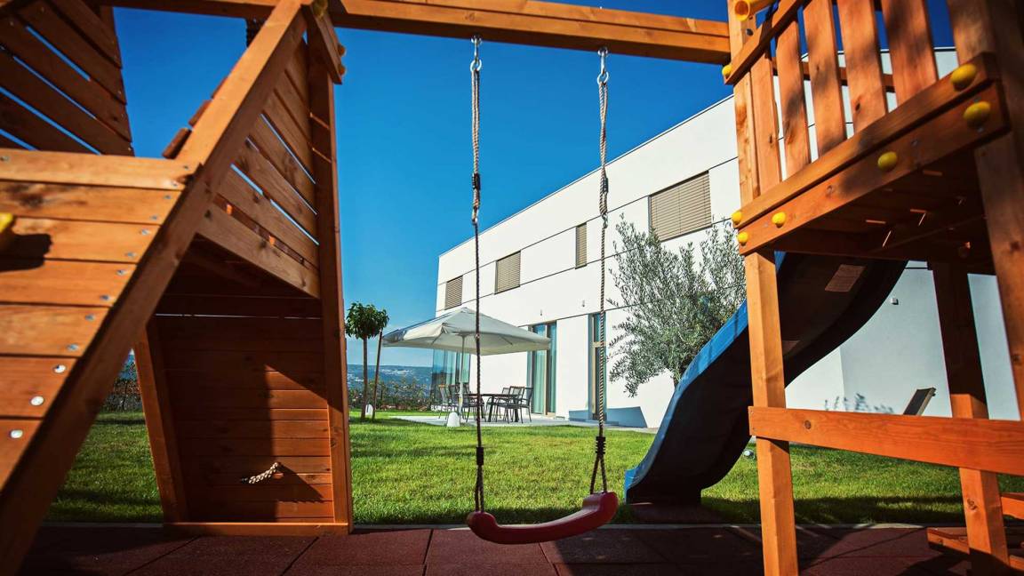 1500 M² Villa ∙ 5 Bedrooms ∙ 12 Guests - Imotski