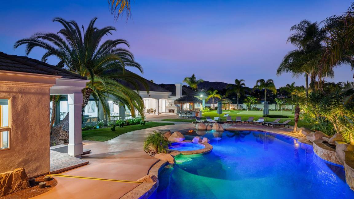 571 M² House ∙ 6 Bedrooms ∙ 20 Guests - Sabre Springs - San Diego