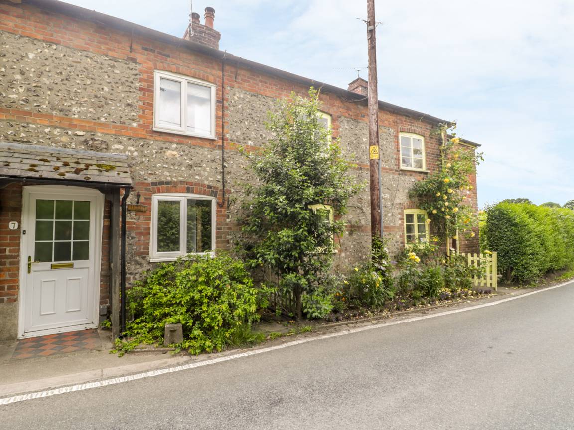 Cottage ∙ 2 Bedrooms ∙ 4 Guests - Blandford Forum