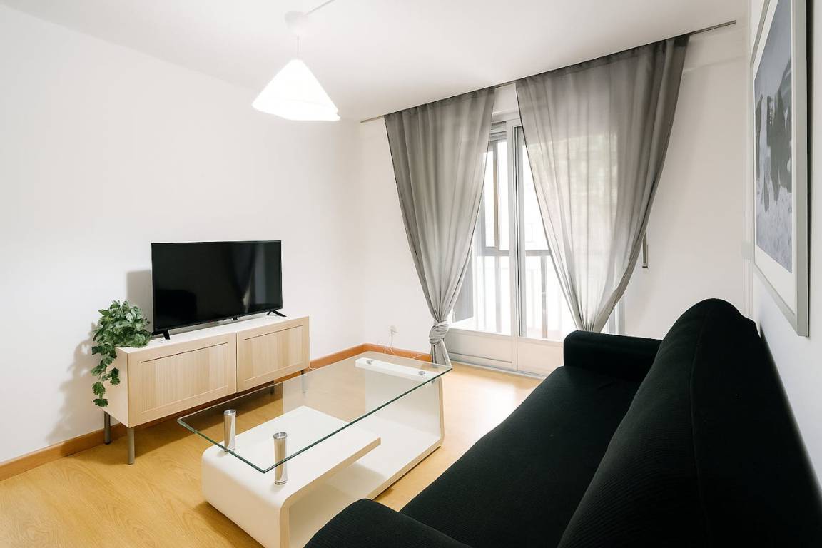 80 M² Maison De Vacances ∙ 1 Chambre ∙ 5 Personnes - Getafe