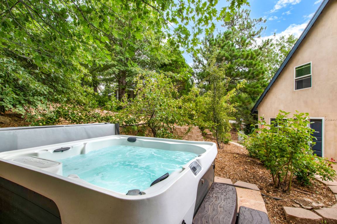 278 M² House ∙ 4 Bedrooms ∙ 10 Guests - Lake Arrowhead, CA