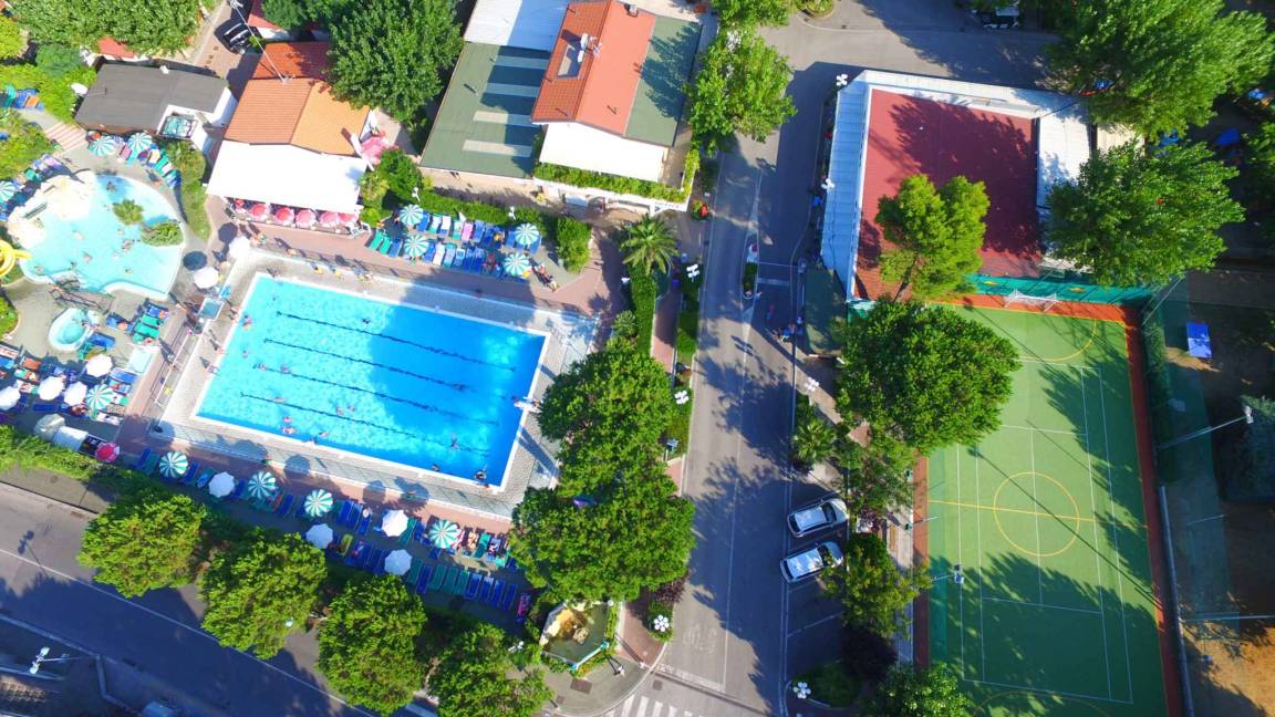 25 M² Caravan ∙ 2 Bedrooms ∙ 5 Guests - Riccione