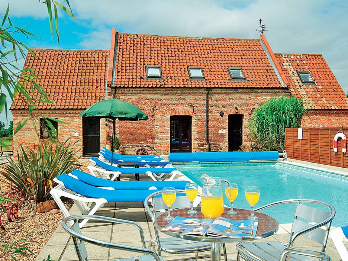Cottage ∙ 2 Bedrooms ∙ 4 Guests - Downham Market