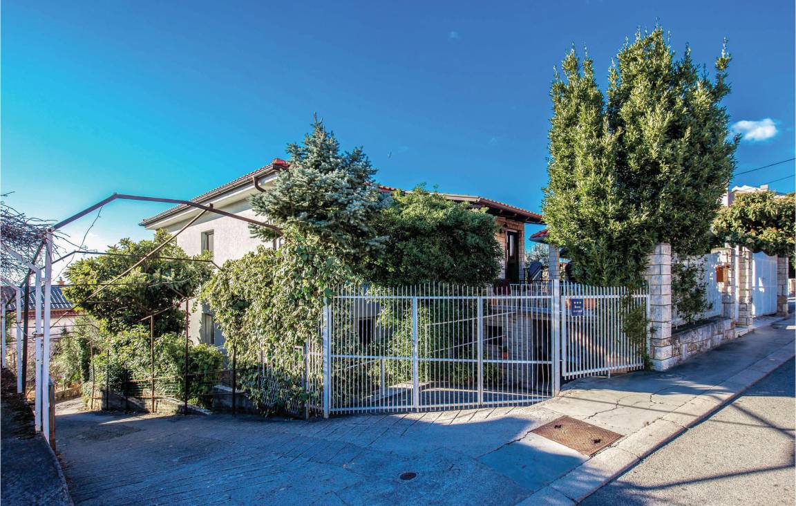 112 M² Ferienwohnung ∙ 3 Schlafzimmer ∙ 6 Gäste - Rijeka