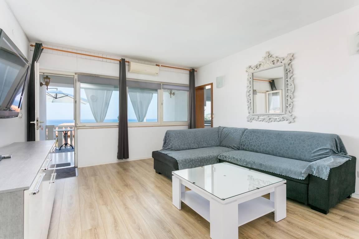 61 M² Appartamento ∙ 2 Camere Da Letto ∙ 4 Ospiti - Podstrana