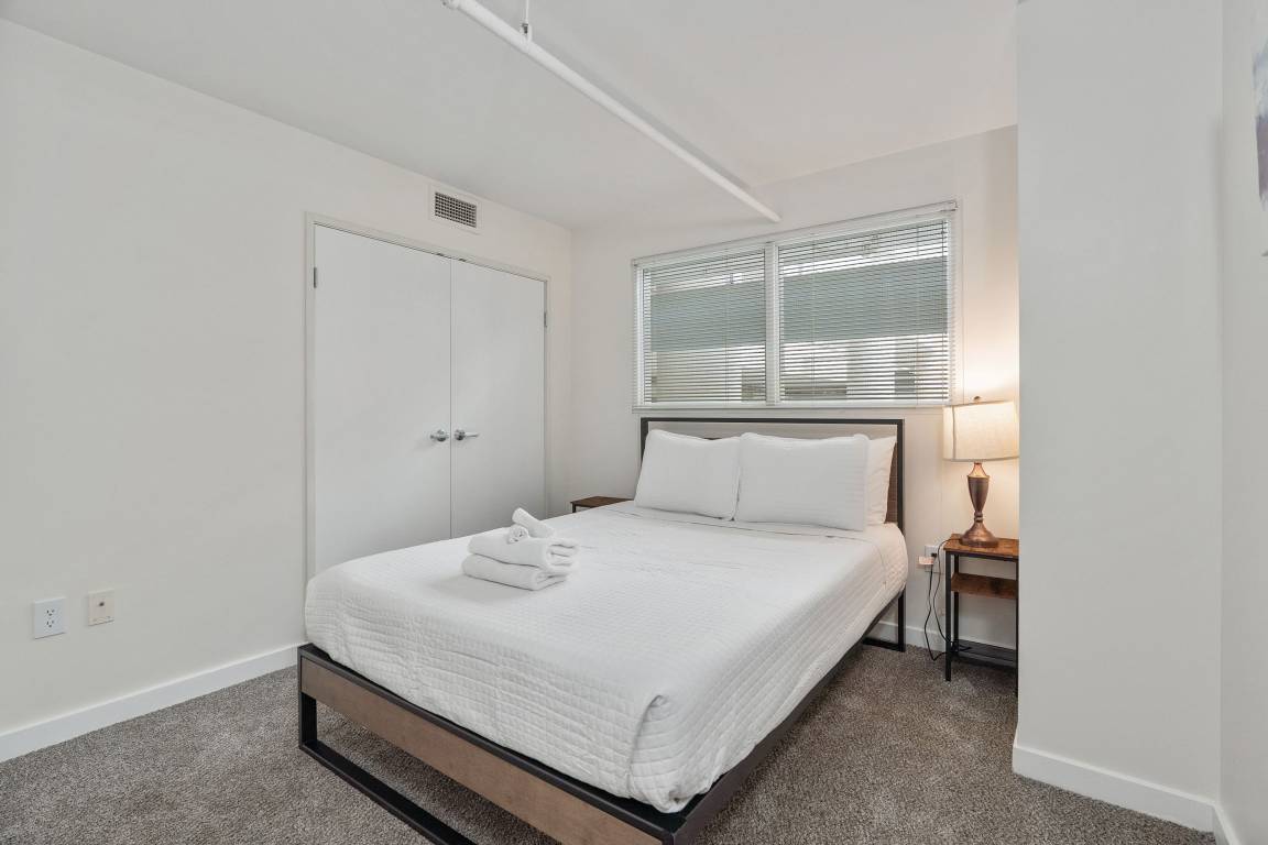 Apartment ∙ 1 Bedroom ∙ 2 Guests - Lucas Oil Stadium - Indianapolis