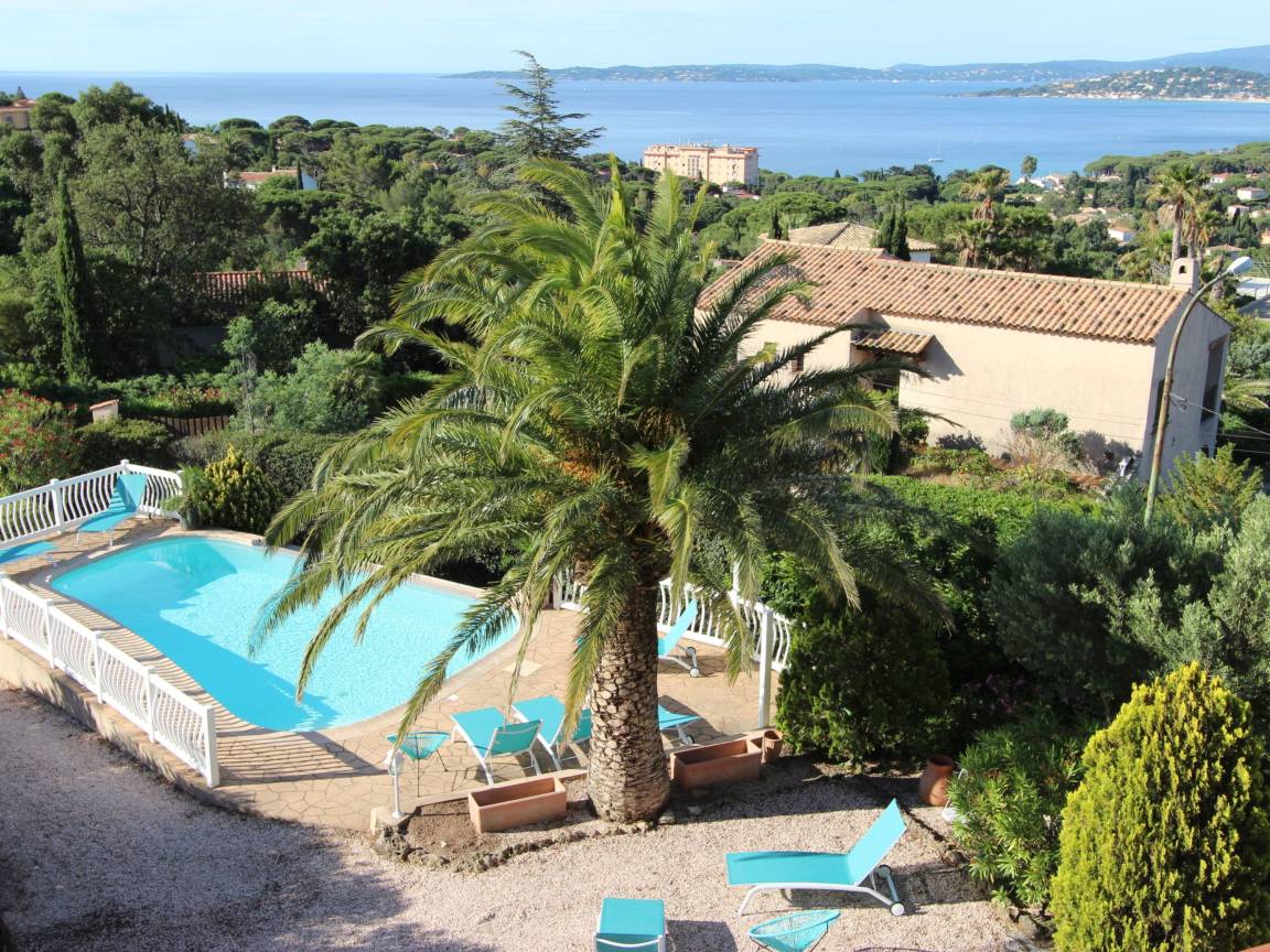 House ∙ 1 Bedroom ∙ 12 Guests - Sainte-Maxime