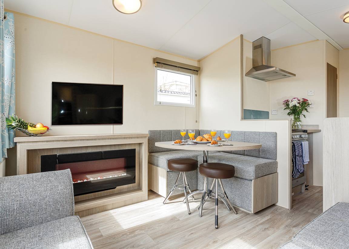 Caravan ∙ 3 Bedrooms ∙ 6 Guests - Bude
