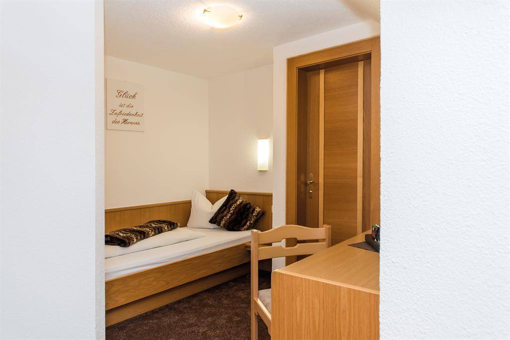 14 M² Hotel ∙ 1 Bedroom ∙ 1 Guest - Ischgl