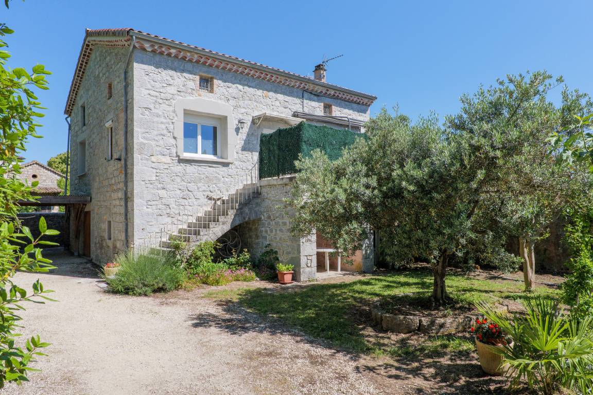 150 M² Villa ∙ 4 Chambres ∙ 8 Personnes - Ruoms