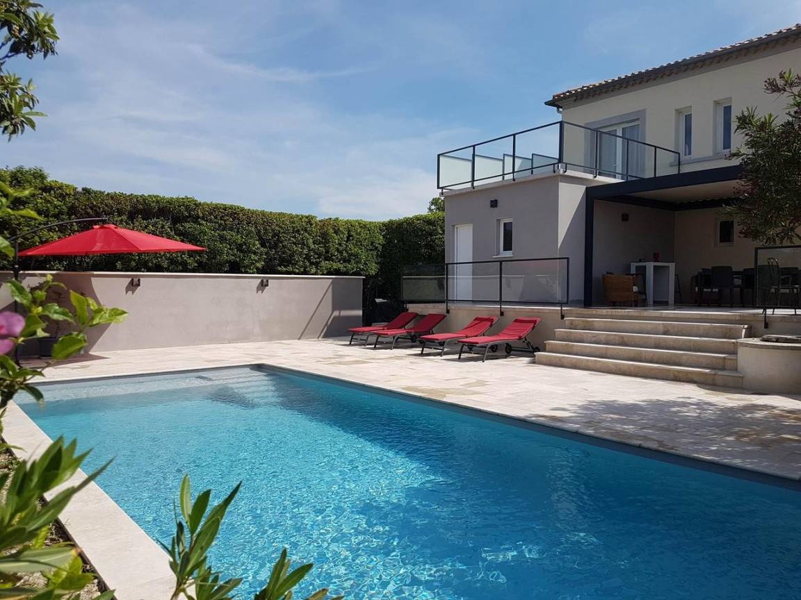 75 M² Apartment ∙ 2 Bedrooms ∙ 4 Guests - Nyons
