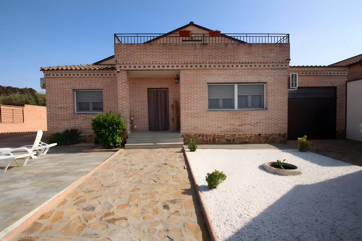 190 M² House ∙ 4 Bedrooms ∙ 10 Guests - Toledo