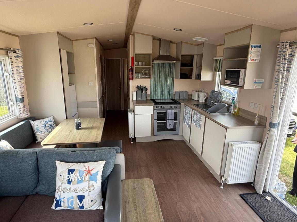 40 M² Cabin ∙ 3 Bedrooms ∙ 8 Guests - Mersea Island