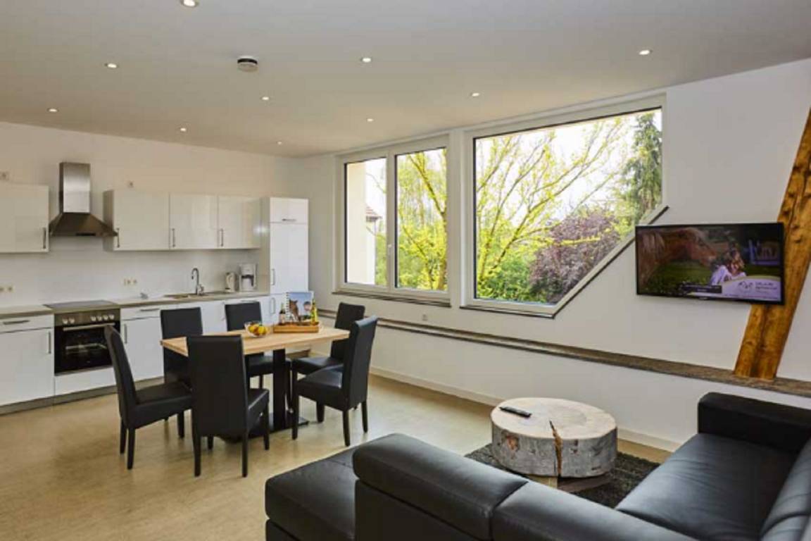 90 M² Ferienwohnung ∙ 2 Schlafzimmer ∙ 6 Gäste - Weikersheim