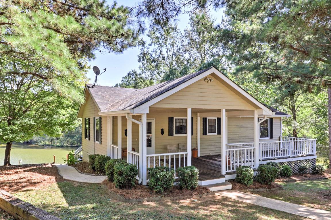 204 M² Cottage ∙ 4 Bedrooms ∙ 11 Guests - Lake Oconee, GA