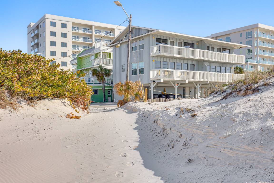 139 M² House ∙ 2 Bedrooms ∙ 6 Guests - Clearwater, FL