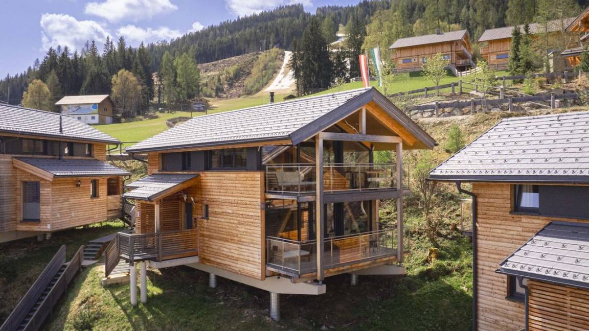 120 M² House ∙ 4 Bedrooms ∙ 9 Guests - Obertraun