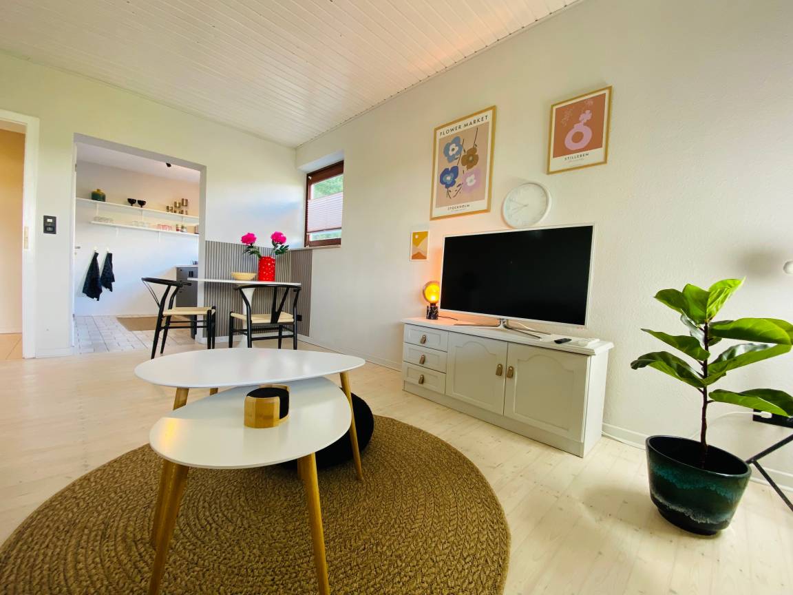 55 M² Ferienwohnung ∙ 1 Schlafzimmer ∙ 2 Gäste - Bad Karlshafen