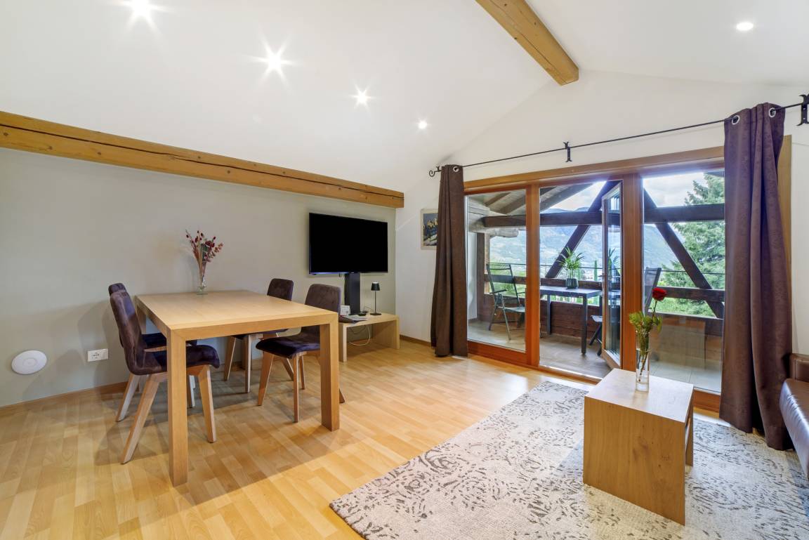 97 M² Apartment ∙ 1 Bedroom ∙ 4 Guests - Lana
