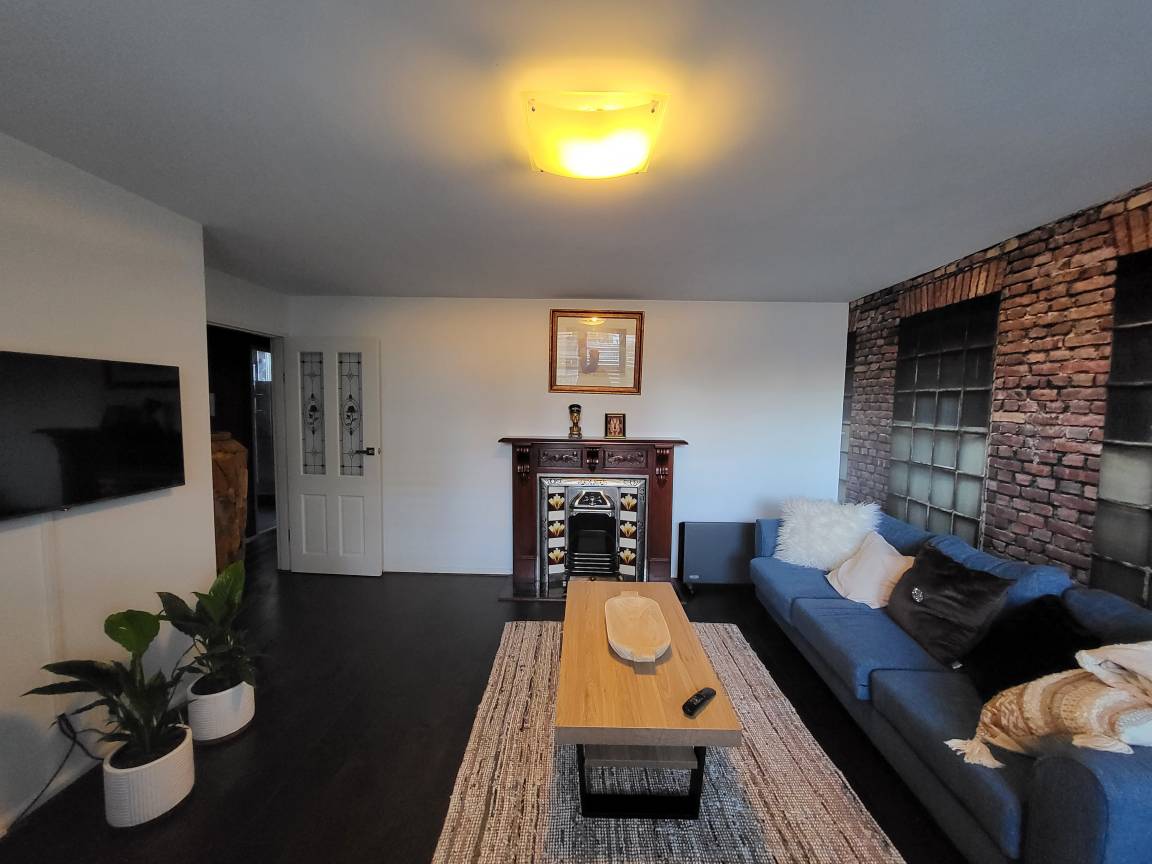 Apartment ∙ 1 Bedroom ∙ 2 Guests - John Cain Arena