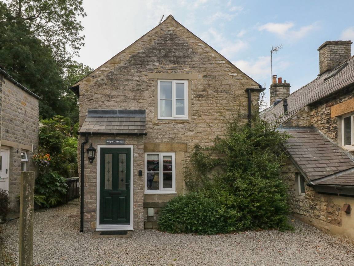 Cottage ∙ 3 Bedrooms ∙ 5 Guests - Castleton