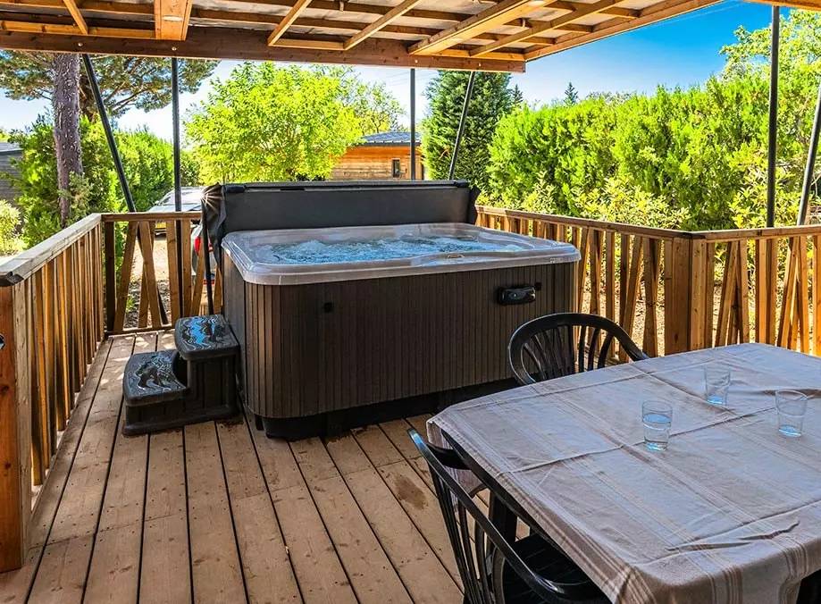 35 M² Chalet ∙ 2 Schlafzimmer ∙ 4 Gäste - Cucuron
