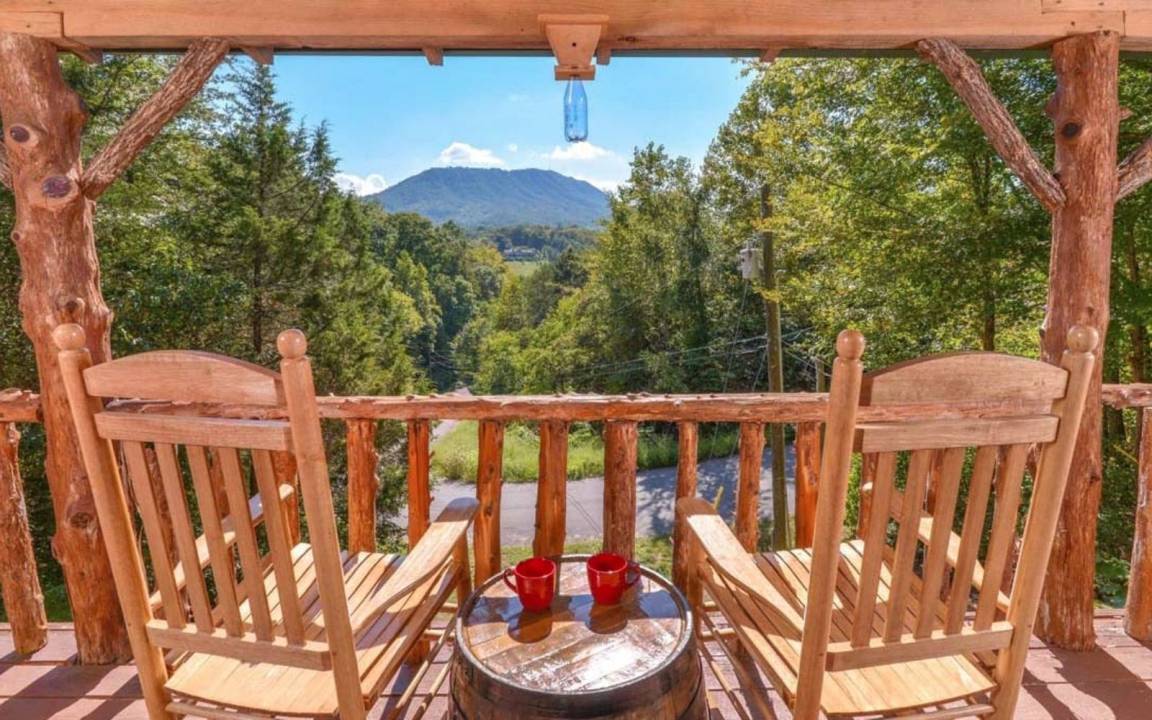 158 M² Cabin ∙ 2 Bedrooms ∙ 10 Guests - Sevierville, TN