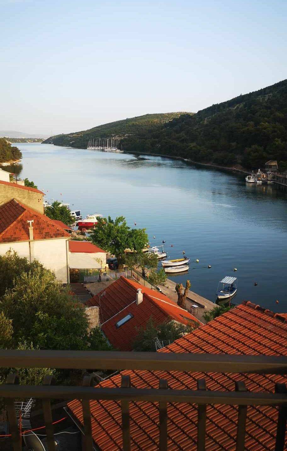 60 M² Ferienwohnung ∙ 2 Schlafzimmer ∙ 4 Gäste - Šibenik