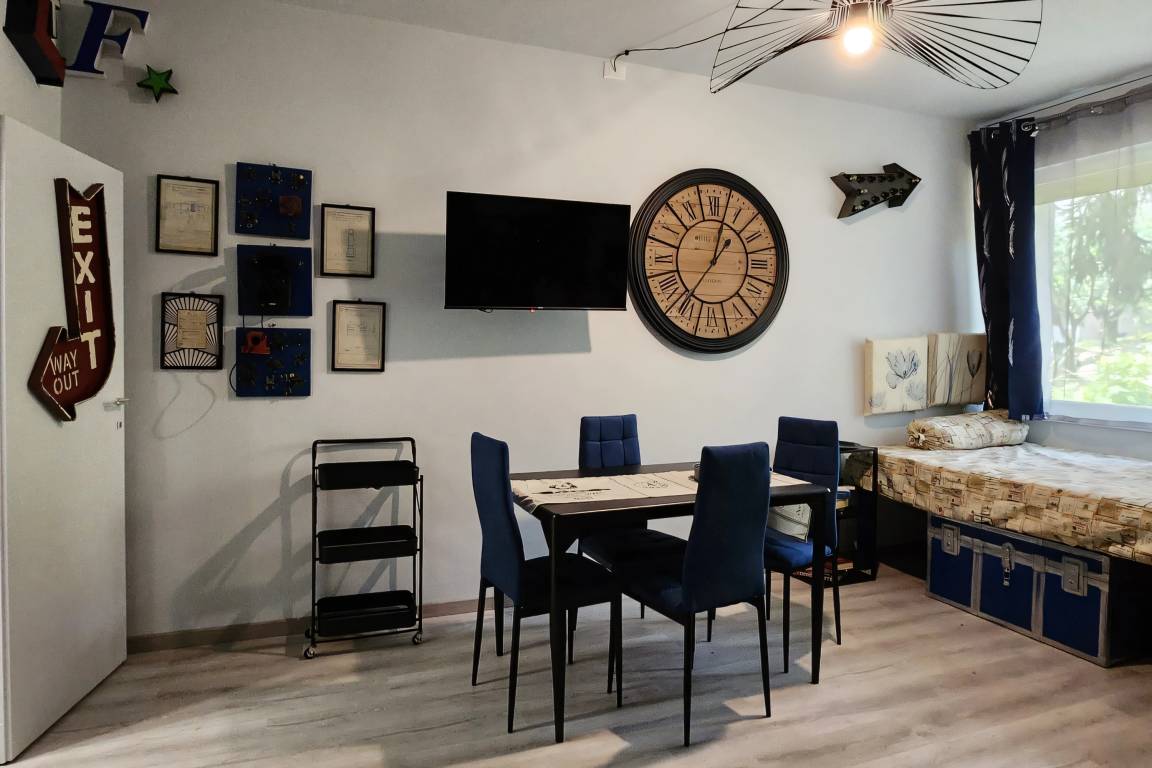 40 M² Studio Flat ∙ 3 Guests - Gardone Riviera