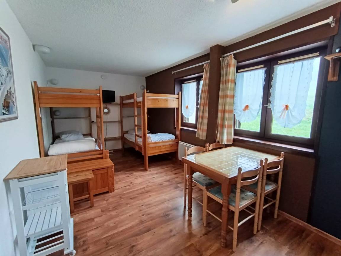 19 M² Studio Flat ∙ 1 Bedroom ∙ 2 Guests - Montgenèvre