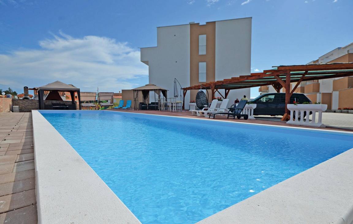 60 M² Apartment ∙ 2 Bedrooms ∙ 4 Guests - Privlaka