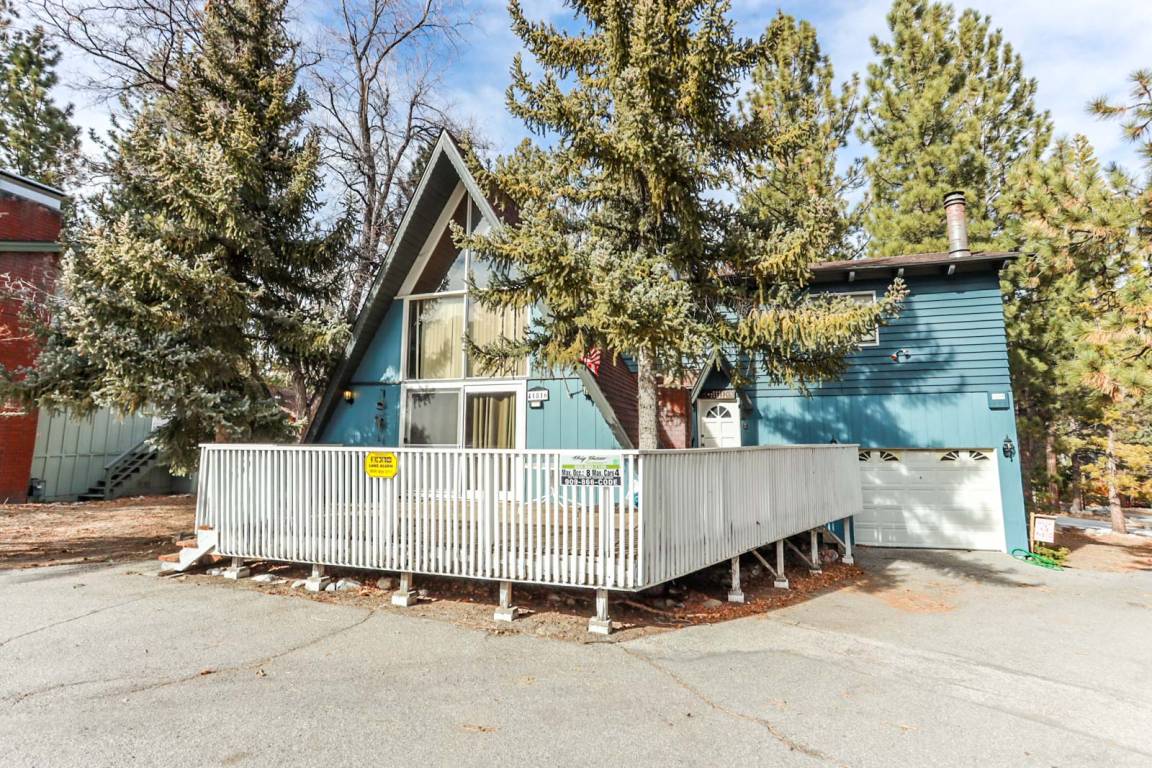 181 M² Cabin ∙ 4 Bedrooms ∙ 9 Guests - Snow Summit Ski Resort, CA