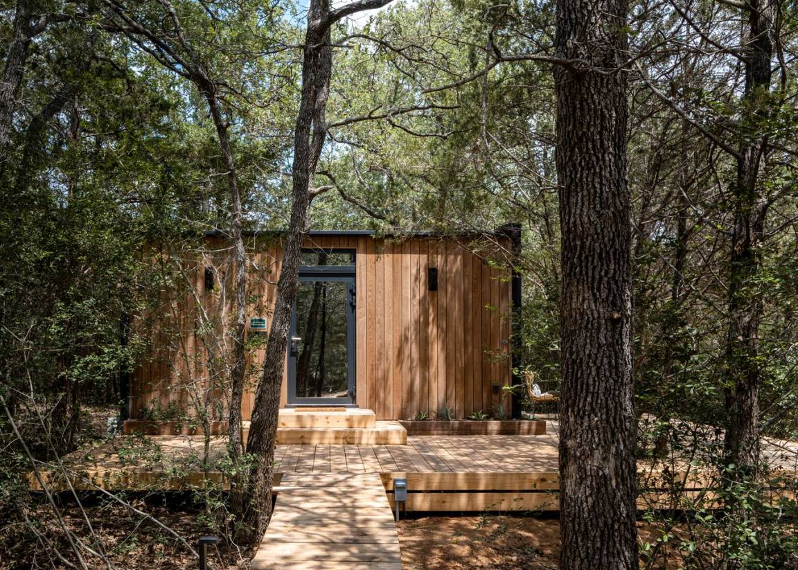 House ∙ 1 Bedroom ∙ 2 Guests - Bastrop, TX