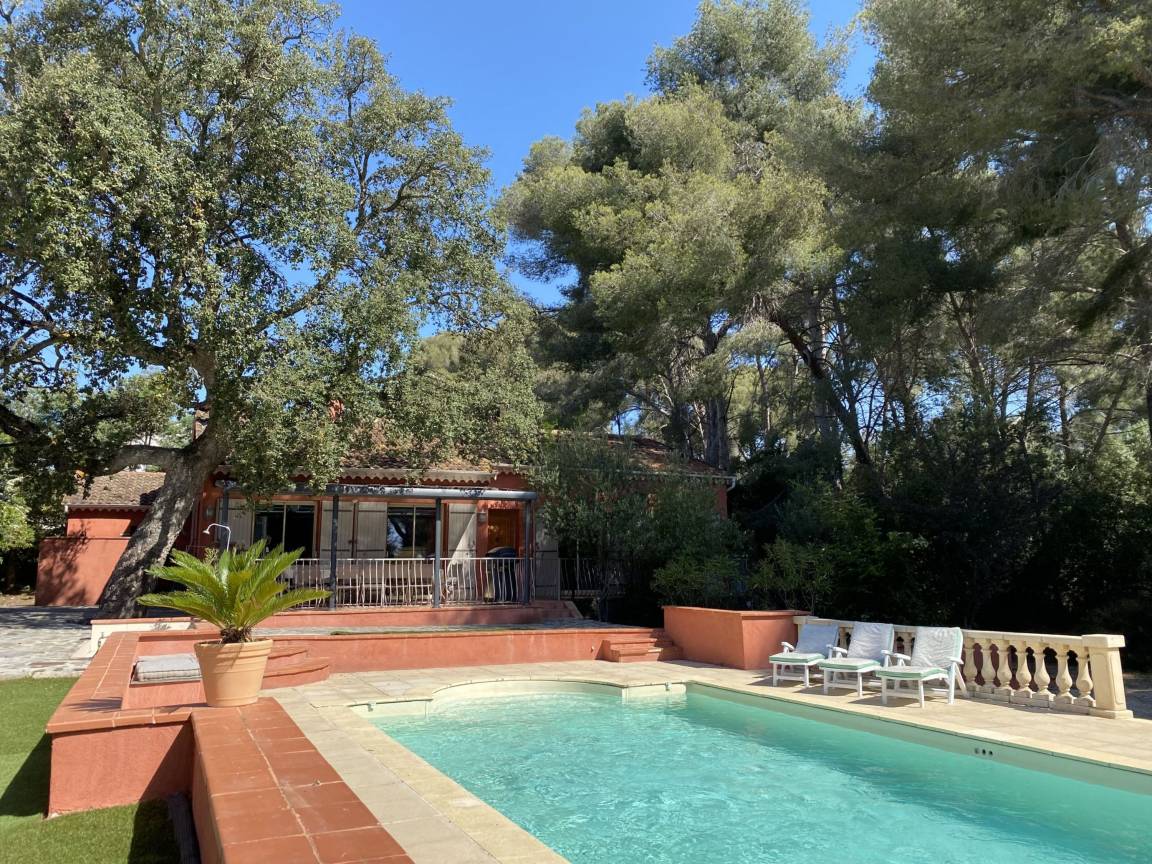 100 M² Villa ∙ 1 Camera Da Letto ∙ 10 Ospiti - La Londe-les-Maures
