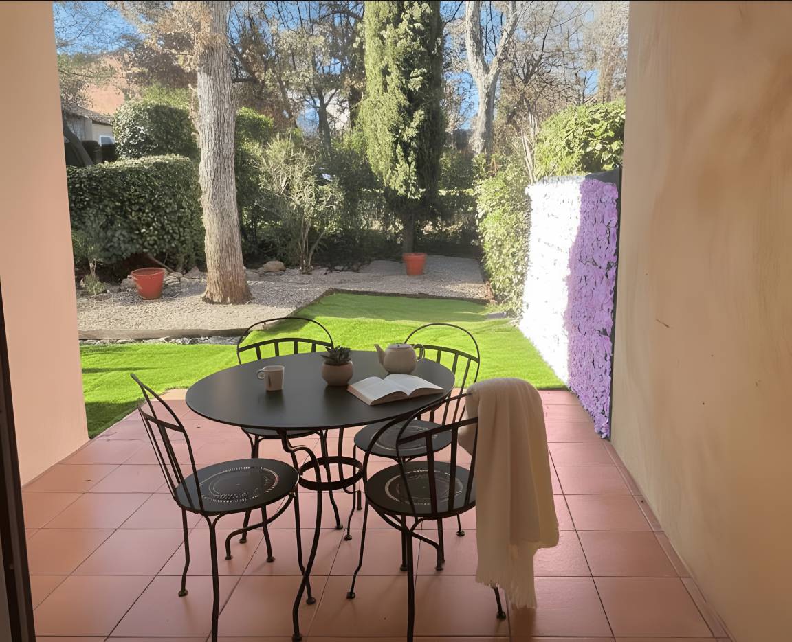 43 M² Apartment ∙ 3 Bedrooms ∙ 4 Guests - Fayence