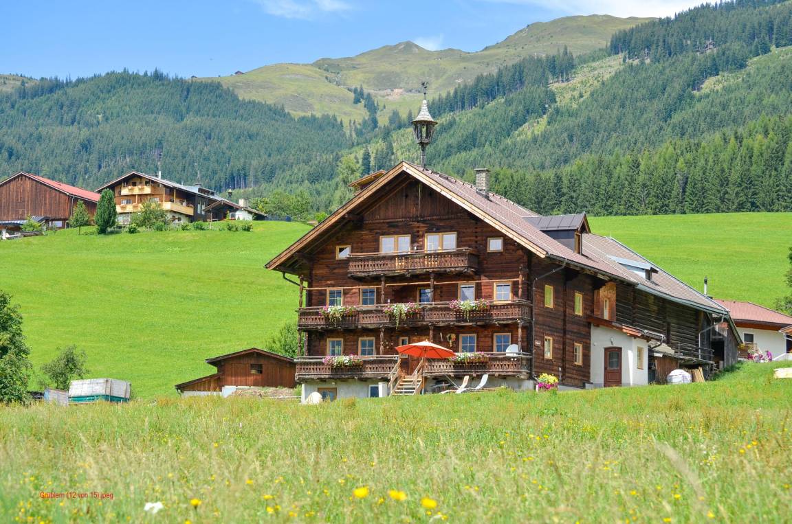 360 M² Ferienhaus ∙ 10 Schlafzimmer ∙ 26 Gäste - Mittersill
