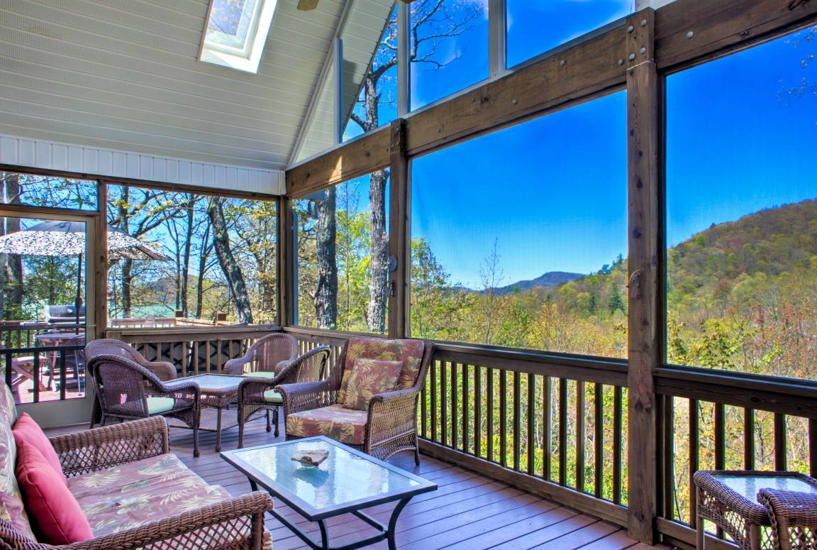 159 M² House ∙ 3 Bedrooms ∙ 6 Guests - Cashiers, NC