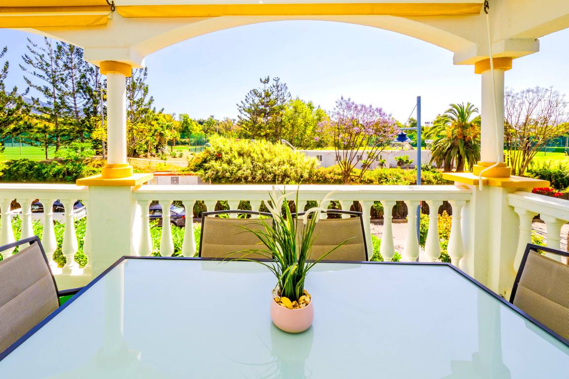 100 M² Apartment ∙ 2 Bedrooms ∙ 4 Guests - Puerto Banús