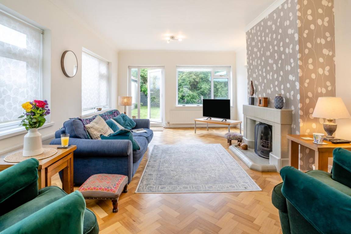Cottage ∙ 3 Bedrooms ∙ 5 Guests - Porthcawl