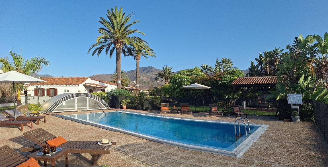 750 M² House ∙ 8 Bedrooms ∙ 16 Guests - Canary Islands