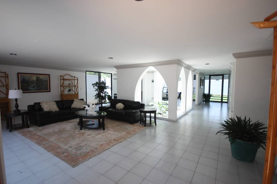 450 M² House ∙ 6 Bedrooms ∙ 16 Guests - Cuernavaca