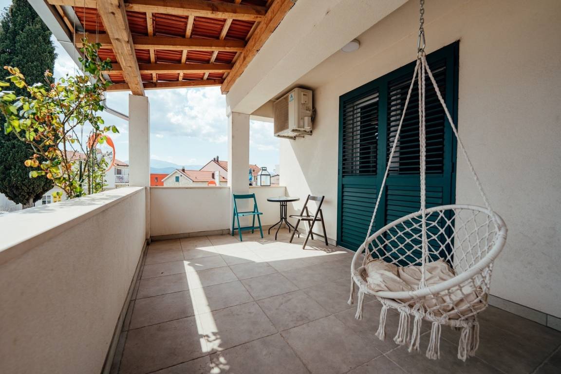 92 M² Ferienhaus ∙ 2 Schlafzimmer ∙ 6 Gäste - Imotski