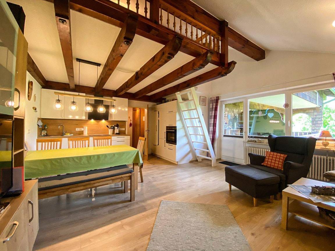 60 M² Ferienwohnung ∙ 1 Schlafzimmer ∙ 6 Gäste - Steibis